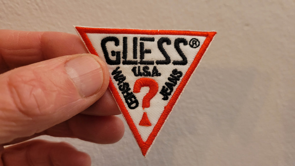 Guess Embroidered patch Logo – Customeazy