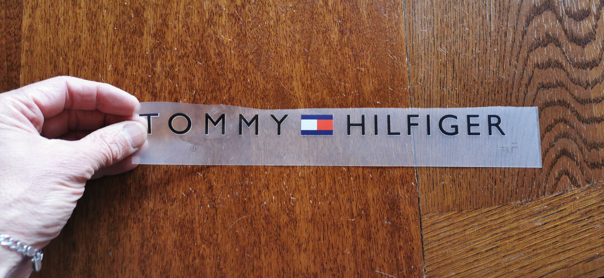 Tommy Emblem Big Color Logo – Customeazy